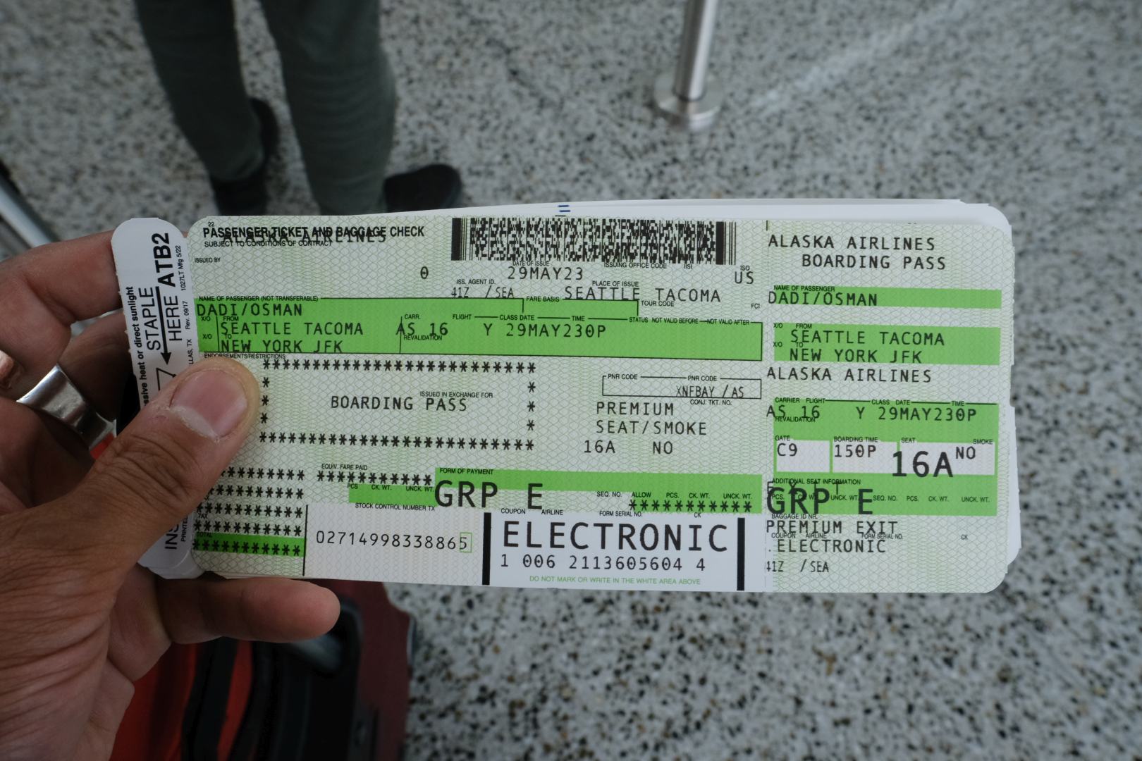 Alaska Airlines Economy Review B737-900ER Seattle SEA to New York JFK