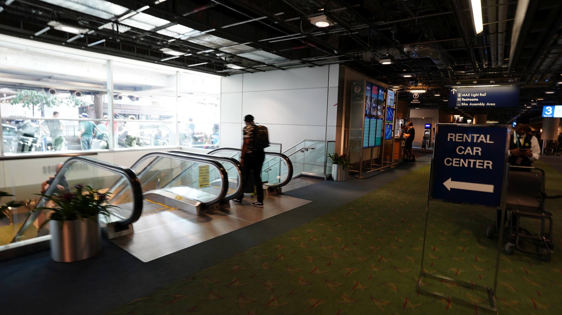 Car Rental Review: Polestar 2 Electric Sedan Hertz Car Rental Portland PDX