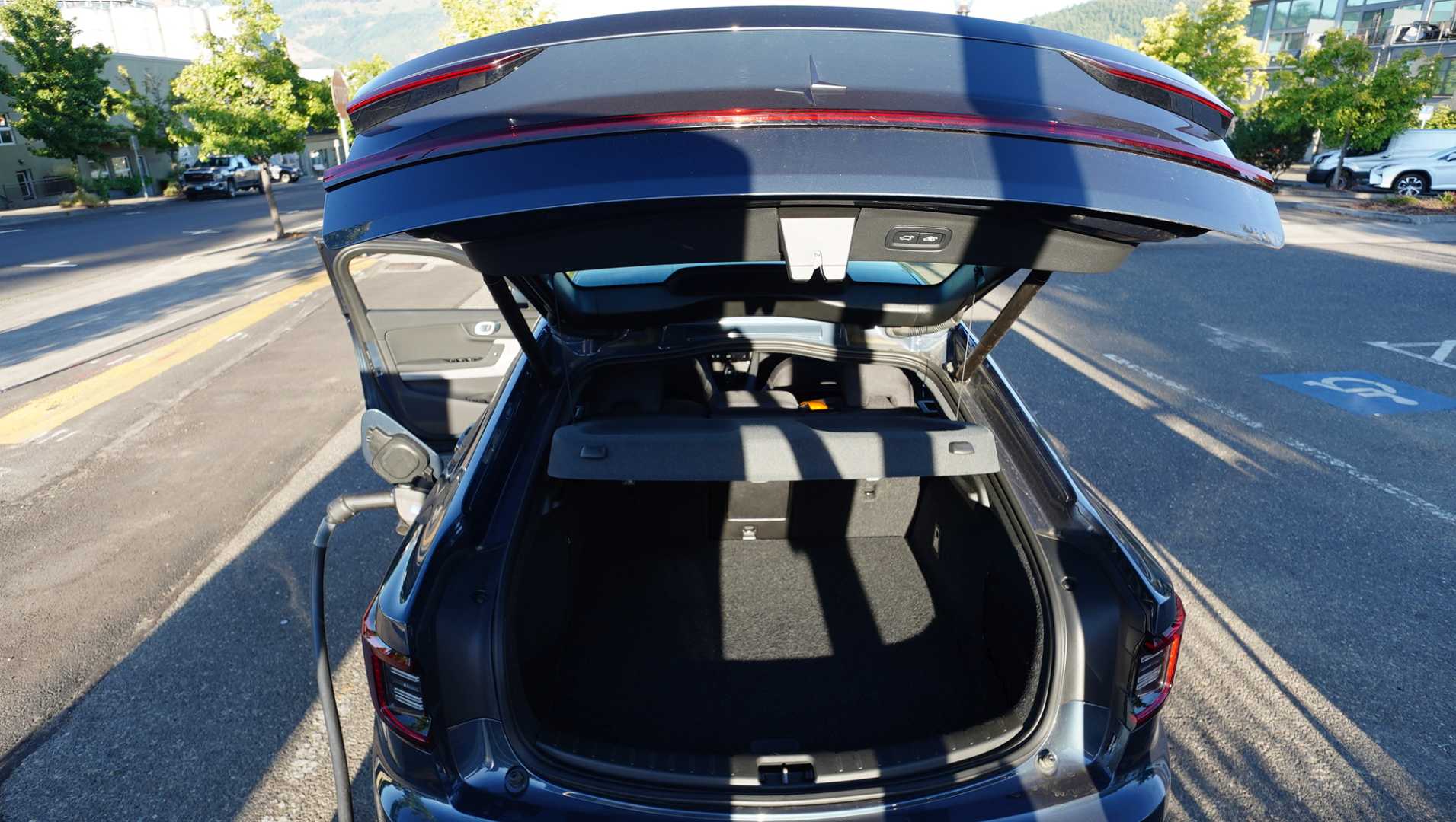 Car Rental Review: Polestar 2 Electric Sedan Hertz Car Rental Portland PDX