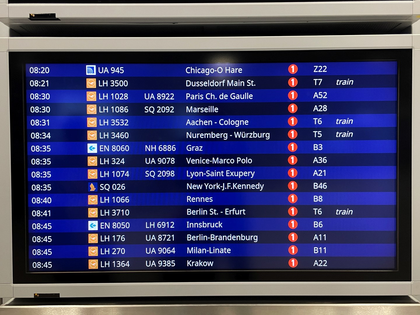 Singapore Airlines Business Class B777-300ER Frankfurt Germany FRA to ...
