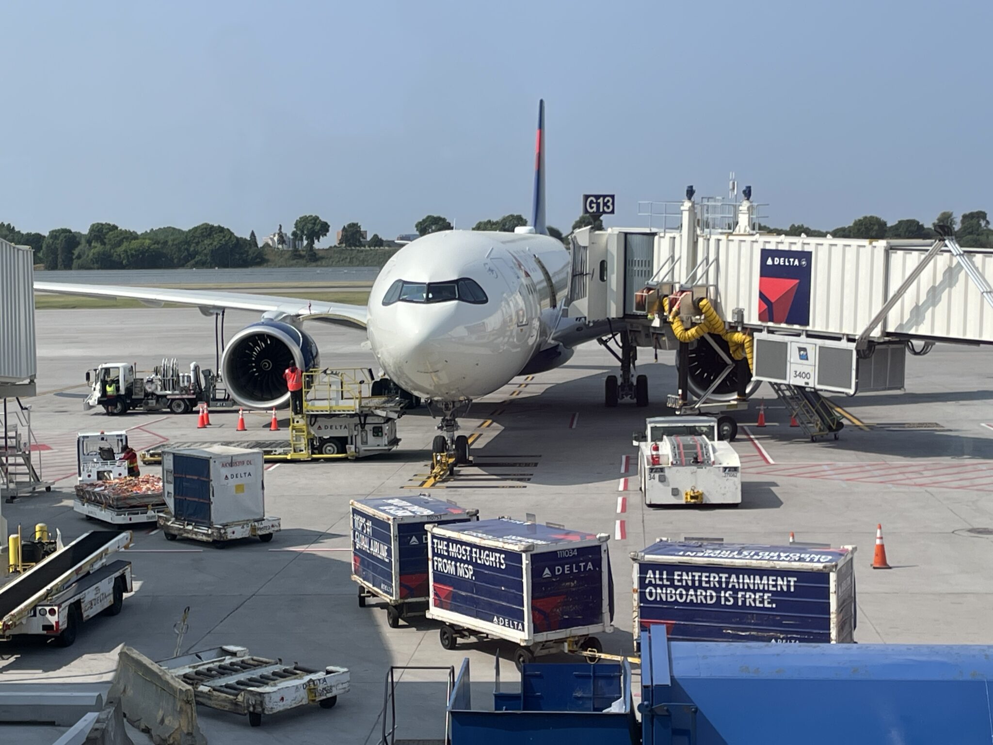 Delta One Business Class Review A330-900neo Minneapolis St. Paul MSP to ...