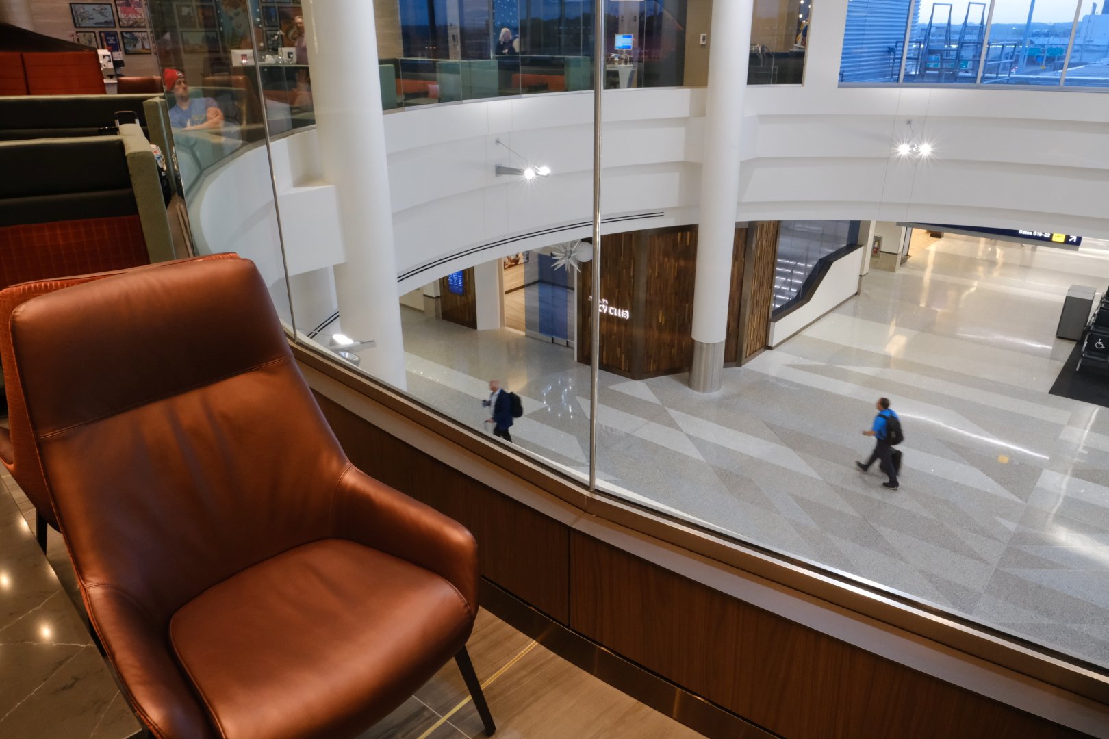 Delta Sky Club Lounge at Minneapolis St. Paul MSP G18 Wing