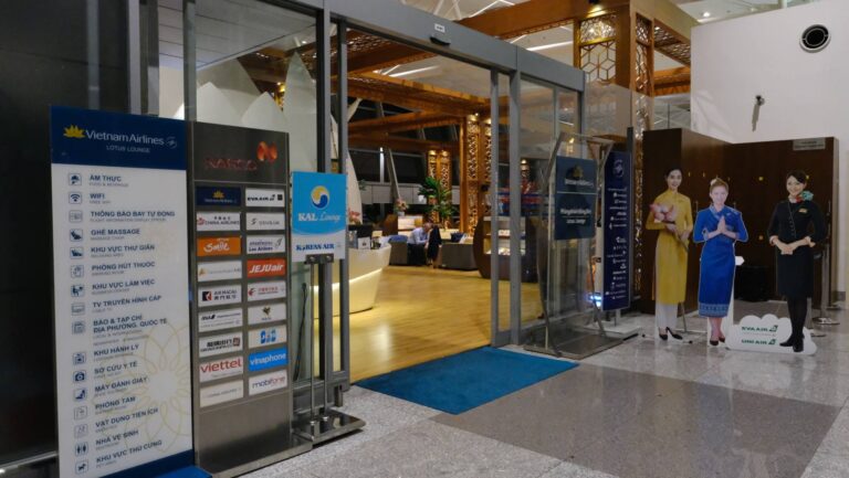 Vietnam Airlines Lotus Lounge Hanoi Vietnam HAN