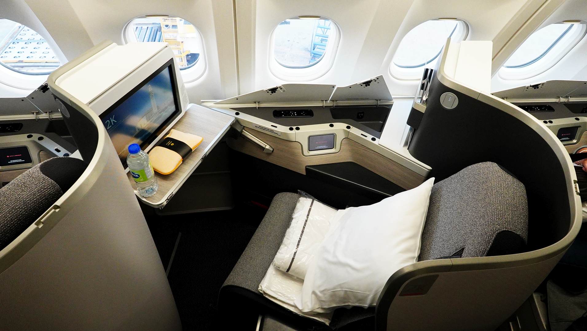 Air Canada’s New Signature Class Amenity Kit 2024