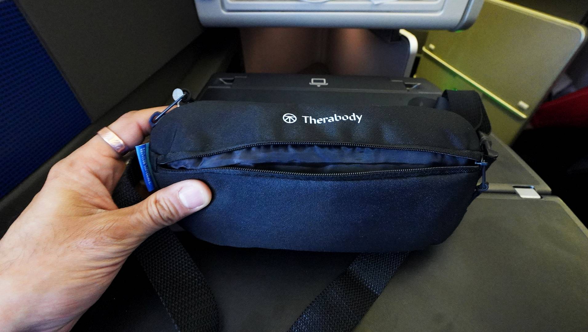 United Polaris Therabody Amenity Kit 2024