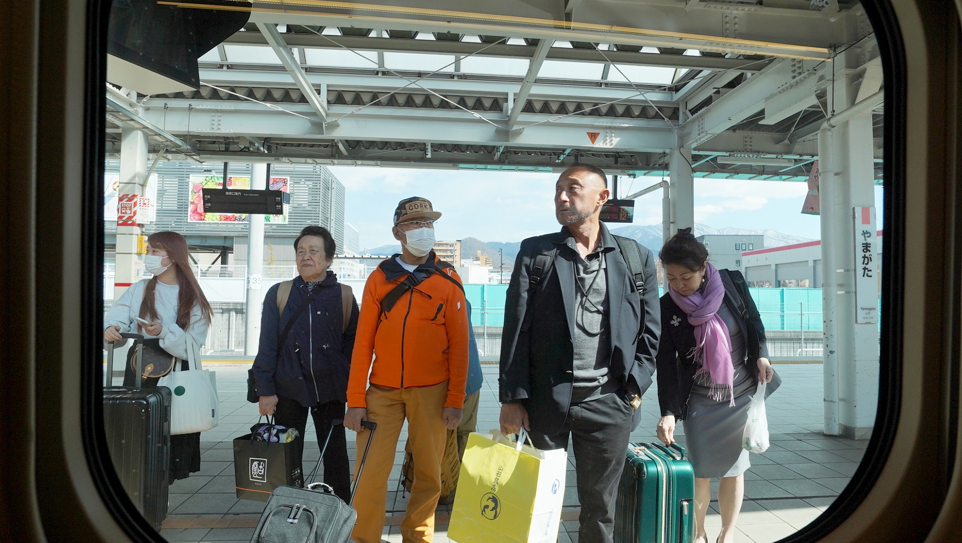 JR East Yamagata Shinkansen E8 Green Class Shinjo to Tokyo