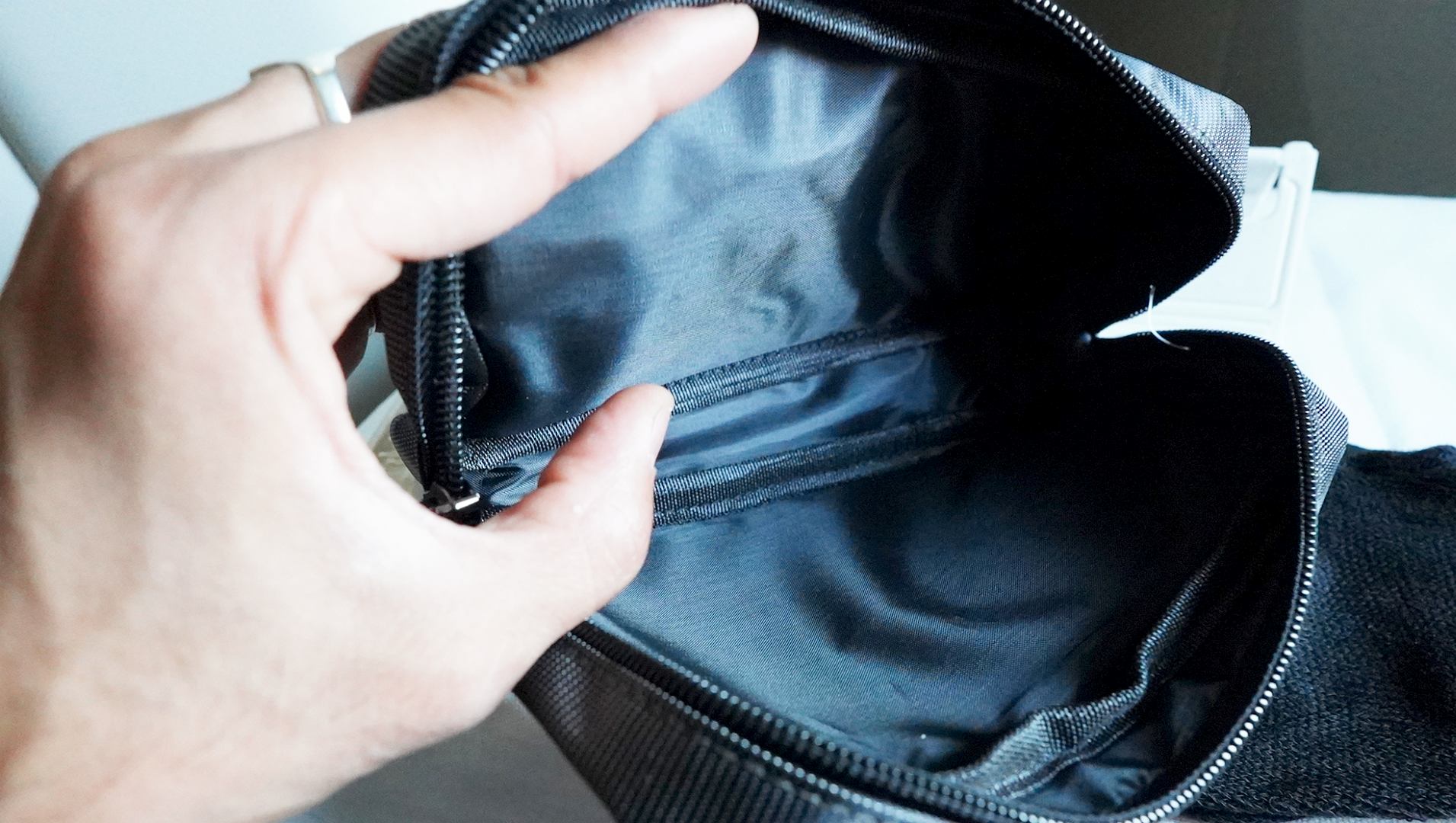 Vietnam Airlines Samsonite Amenity Kit (2024)