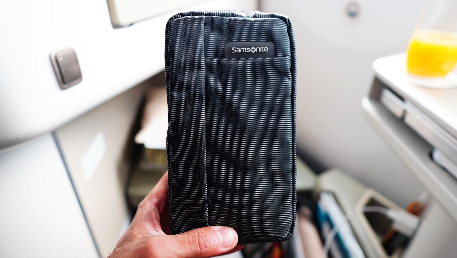 Vietnam Airlines Samsonite Amenity Kit (2024)