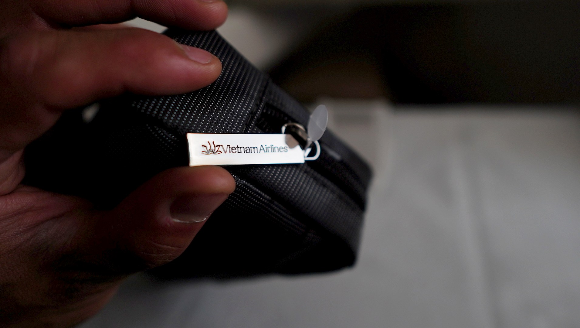Vietnam Airlines Samsonite Amenity Kit (2024)